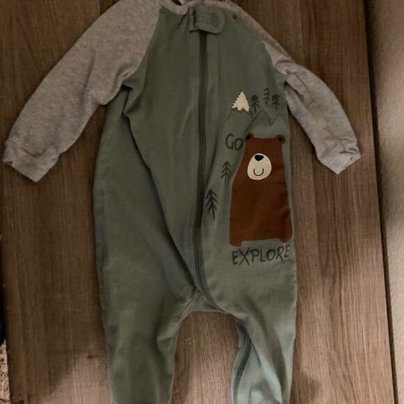 Gerber | One Pieces | Gerber Green Footed Sleeper 3 Months Zip Front ...